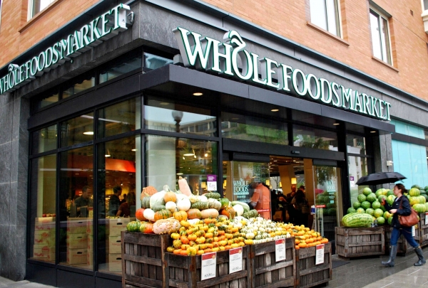 Whole Foods is switching to less plastic solution in packaging ...